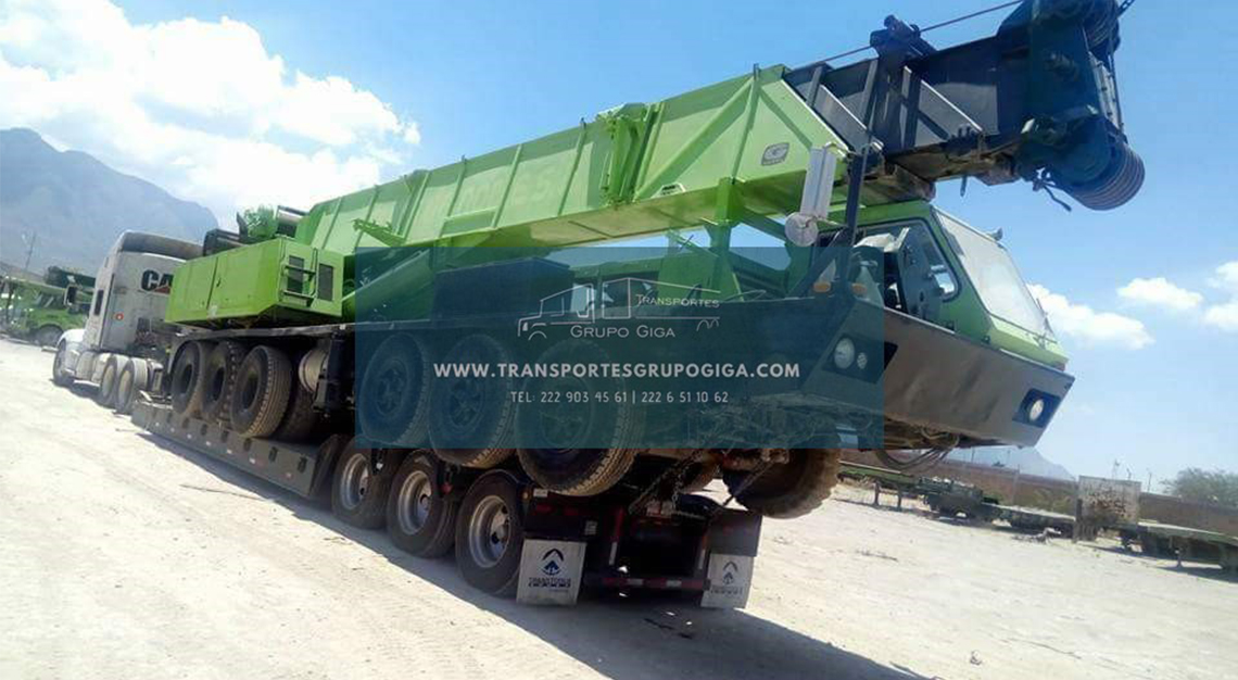 Transporte de Carga en Plataforma Lowboy en Puebla México | Fletes en ...